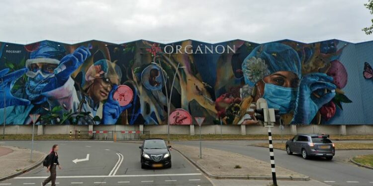 Dode gevonden op parkeerplaats Organon in Oss - 112Vandaag